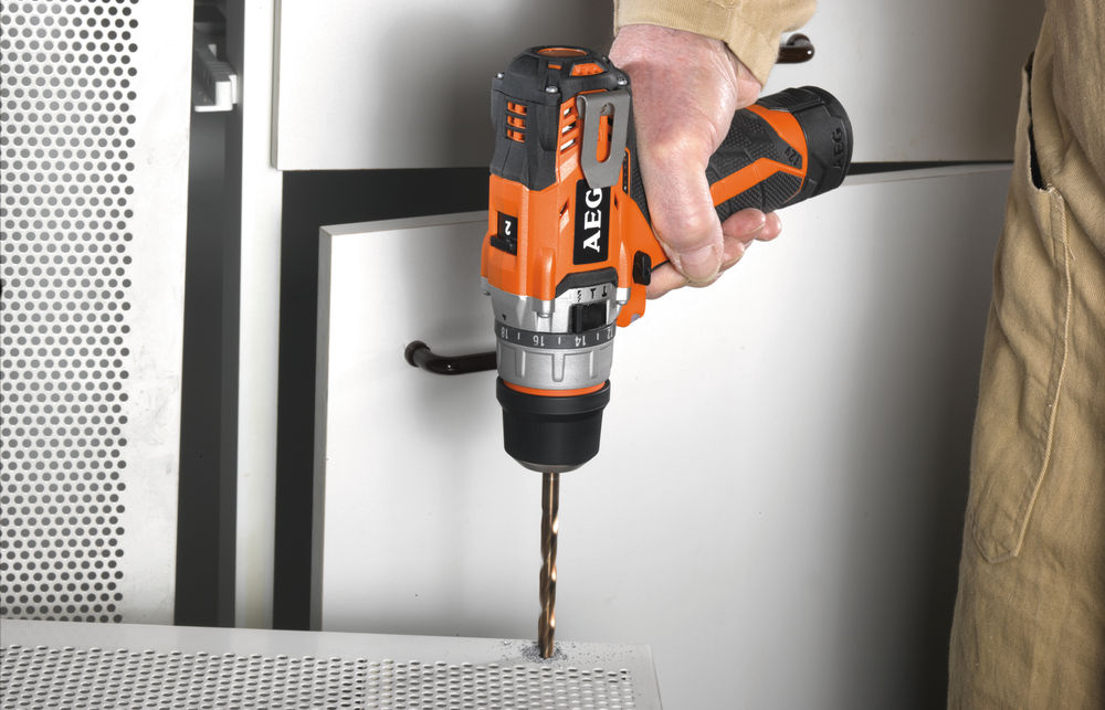 מברגה מקדחה רוטטת 2 מהירויות | AEG BSB 12C2 Li 2A | דלקו